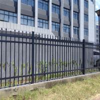 China Elegant Balustrades Handrails Horizontal Slats Metal Fence Long Service Life for sale