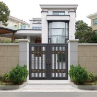 China Smart Profile Cast Aluminum Gate Security Doors For Villa Garden for sale