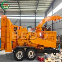 China Self Feeding Garden Wood Chipper Machine 150mm Feeding Size 800-1000kg/h Capacity for sale