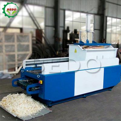 China 7.5kW Wood Shavings Machine with 300kg/h Capacity and 3600rpm Speed for Industrial Processing for sale