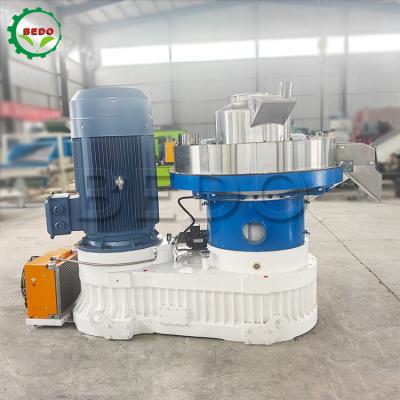 China BEDO BD-KL560 560mm Ring Die Wood Pellet Machine - 1-1.5 TPH Capacity, 5000kg Industrial Pelletizer for sale