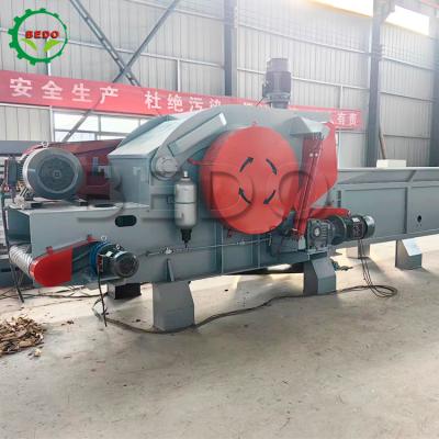 China 160KW Heavy Duty Chain Feeder Drum Chipper Wood Crusher 300mm Feeding Diameter 25tph Capacity for sale