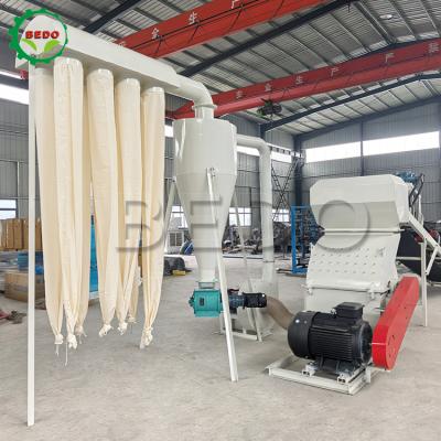 China Wood Pallet Disintegrator 55kw Main Power 100mm Max Feeding Thickness Crusher for sale