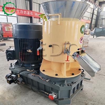 China BEDO Wood Pellet Machine 75KW 1000-1200kg/h Flat Die Pellet Mill CE for sale