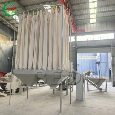 China Industrial Wood Powder Making Machine 90kw 50-200mesh with Dust Collector for sale