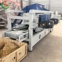 China Alloy Steel Blade Wood Shavings Making Machine 125mm Roller Diameter 400-2000kg per Hour for sale