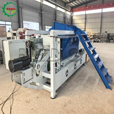 China 125mm Roller Diameter Wood Shavings Machine 400-500 Kg per Hour Automatic Operation for sale