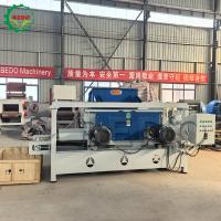 China Alloy Steel Blade Wood Shavings Making Machine 125mm Roller Diameter 400-2000kg per Hour for sale