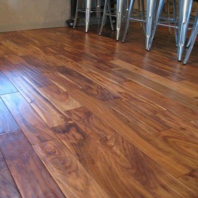 China Direct Sale of Bathroom Poplar Herringbone Parquet Flooring Wood Laminate Flooring for sale