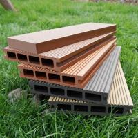 China Direct Sale Outdoor Composite Decking Board with Density 1.3%-1.4% and Anti-water for sale