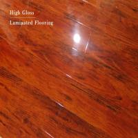 China Click Laminate Flooring 15mm High Glossy Laminated Wooden Floor with Attached Pad for sale