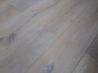 China Experience Peace and Quiet with AC12 Laminated Flooring Sound-proof Function Included for sale