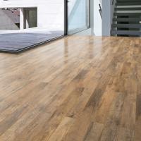 China Living Room Eco-friendly Advantage 12mm AC5 HDF Waterproof Laminate Wood Flooring for sale