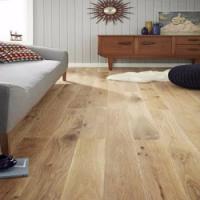 China Eco-Friendly Fishbone Oak Engineered Wood Flooring Durable and Stylish for Living Room for sale