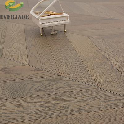 China Modern Design Style Wire Brushed Oak Engineered Wooden Flooring with Free Sample for sale