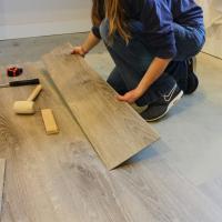 China Wood Texture SPC Hybrid Flooring Plastic Vinyl Plank Flooring for Customer's Requirement for sale