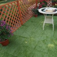 China Interlocking Faux Grass Tiles for Artificial Grass Turf Size 300x300x22/25mm Drainage for sale