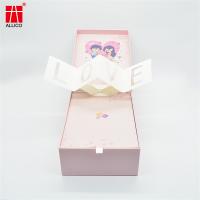 China Customized Rigid Cardboard Paper Gift Luxury Cardboard Magnetic Folding Gift Box for sale