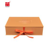 China Gift Boxes With Magnetic Closure Lid For Gift Packaging Bridesmaid Proposal Box for sale