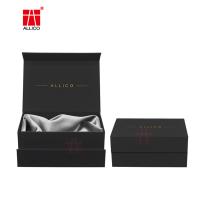 China CMYK White Gift Box With Lid Collapsible Groomsmen Proposal Box With Magnetic for sale