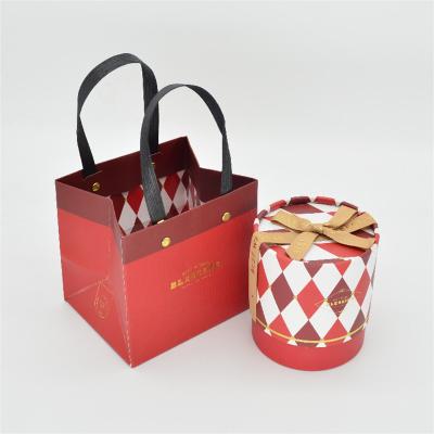 China CMYK Flower Arrangements Box , 157G 2mm Rose Bouquet Box Tube for sale