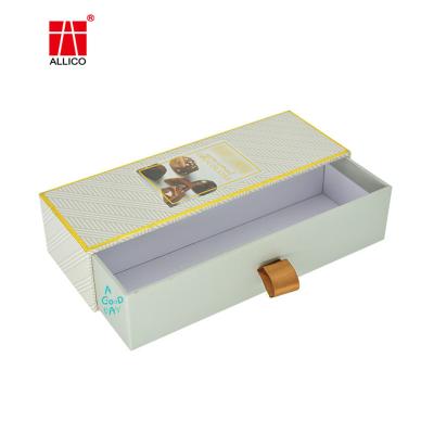 China FSC Wedding Chocolate Sliding Drawer Gift Boxes Matt Lamination for sale