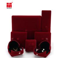 China Wedding Velvet Double Ring Box , 4.7X 4.5X 4.5CM Ring Presentation Box for sale