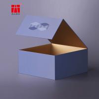 China Cardboard 157gsm 2mm Hinged Lid Box , MDF Magnet 10x10 Gift Box With Lid for sale