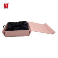 China Ribbon Bowtie Collapsible Cardboard Boxes , 150-450gsm 8x6x3 Shipping Boxes for sale