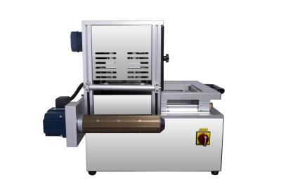 China Laboratory Table Top Tray Sealing Machine with N2 CO2 O2 Gas Filling 99% Precision for sale