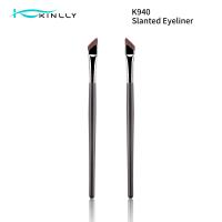 China Cruelty Free Slanted Eyeliner Brush Synthetic Bristles Aluminium Ferrule Wooden Handle for sale