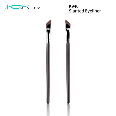 China Cruelty Free Slanted Eyeliner Brush Synthetic Bristles Aluminium Ferrule Wooden Handle for sale