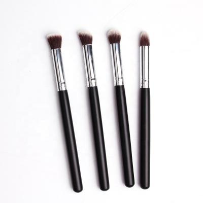 China Synthetic Hair Travel Makeup Brush Set Compact and Portable for On-the-Go Touch-ups for sale