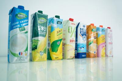 China 1000ml Prisma Laminated Aseptic Milk Packing Material with 7 Layers for sale