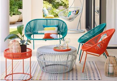 China Appealing Design PE Rattan Woven Coffee Table Chair Hot Sale Best Design Colorful Furniture Set Tempered Glass Tabletop for sale