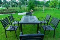 China 7 Pieces Extendable Modern Black Patio Restaurant 9 Piece Dining Sets Outdoor Garden Porch Aluminum Table and 8 Seater for sale
