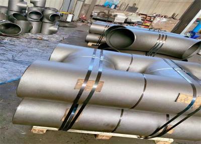 China EN10253-2 Carbon Steel Tee Butt Weld Sandblasting 50mm Pipe Tee for sale