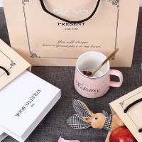 China Brown Art Printed Paper Shopping Bag With Rope Handle Recyclable for sale