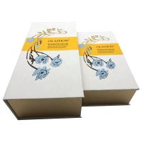 China 4C Offset Printing Customized Cosmetic Gift Box With Stamping Logo for sale