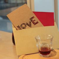China 10cm Kraft Paper Laser Cut Wedding Cards Red For Wedding Party for sale