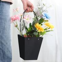 China Double Coated Paper Bouquet Cardboard Box 35cm Elegant With Handle for sale