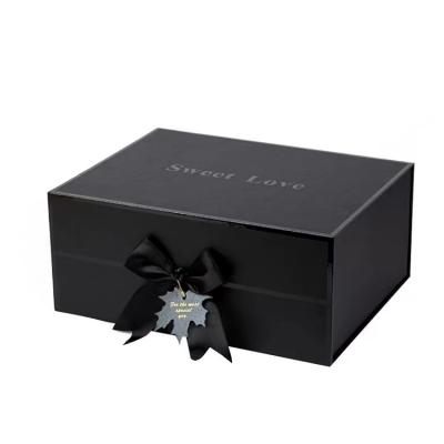 China Multipurpose Paperboard Black Magnetic Gift Box Different Sizes For Bag for sale