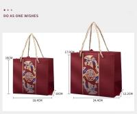 China Gift Packaging Printed Paper Shopping Bag With Handles Rope Recyclable for sale