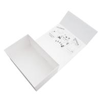 China Gift Packaging White Magnetic Closure Gift Box With Printing Logo for sale