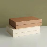 China 2mm Paperboard Magnetic Closure Box Handmade For Gift Packaging for sale