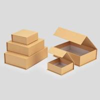 China Art Paper 2mm Paperboard Custom Magnetic Closure Box Golden for sale