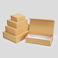 China Art Paper 2mm Paperboard Custom Magnetic Closure Box Golden for sale