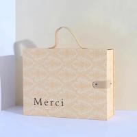 China Art Paper Magnetic Closure Gift Box With Handle Printing Logo for sale