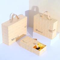 China Art Paper Magnetic Closure Gift Box With Handle Printing Logo for sale