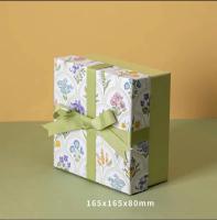 China Green Art Paper Paperboard Gift Boxes Cosmetic Packaging With Ribbon for sale